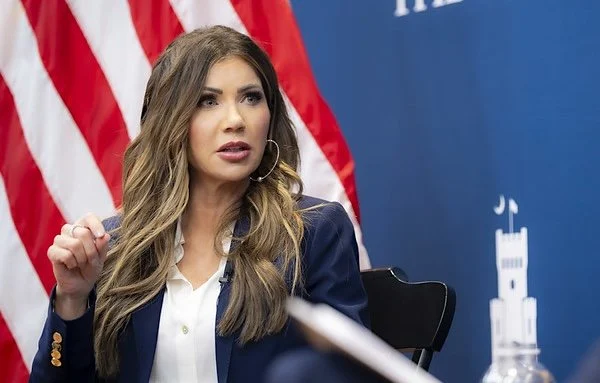 Kristi Noem sends blistering warning to Gavin Newsom, vows arrests over ...